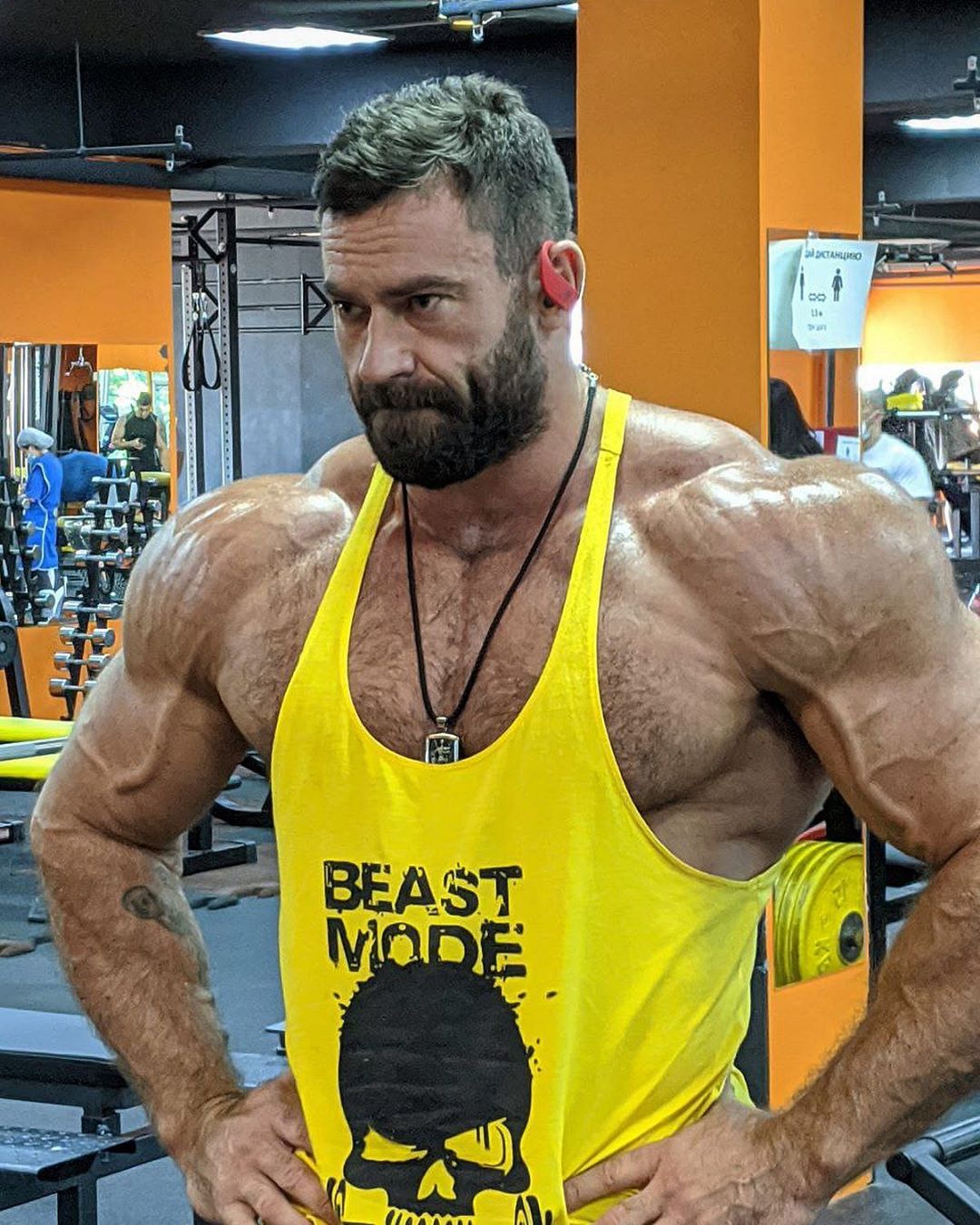 Muscle Lover: Russian Classic Physique bodybuilder Mikhail Maslov