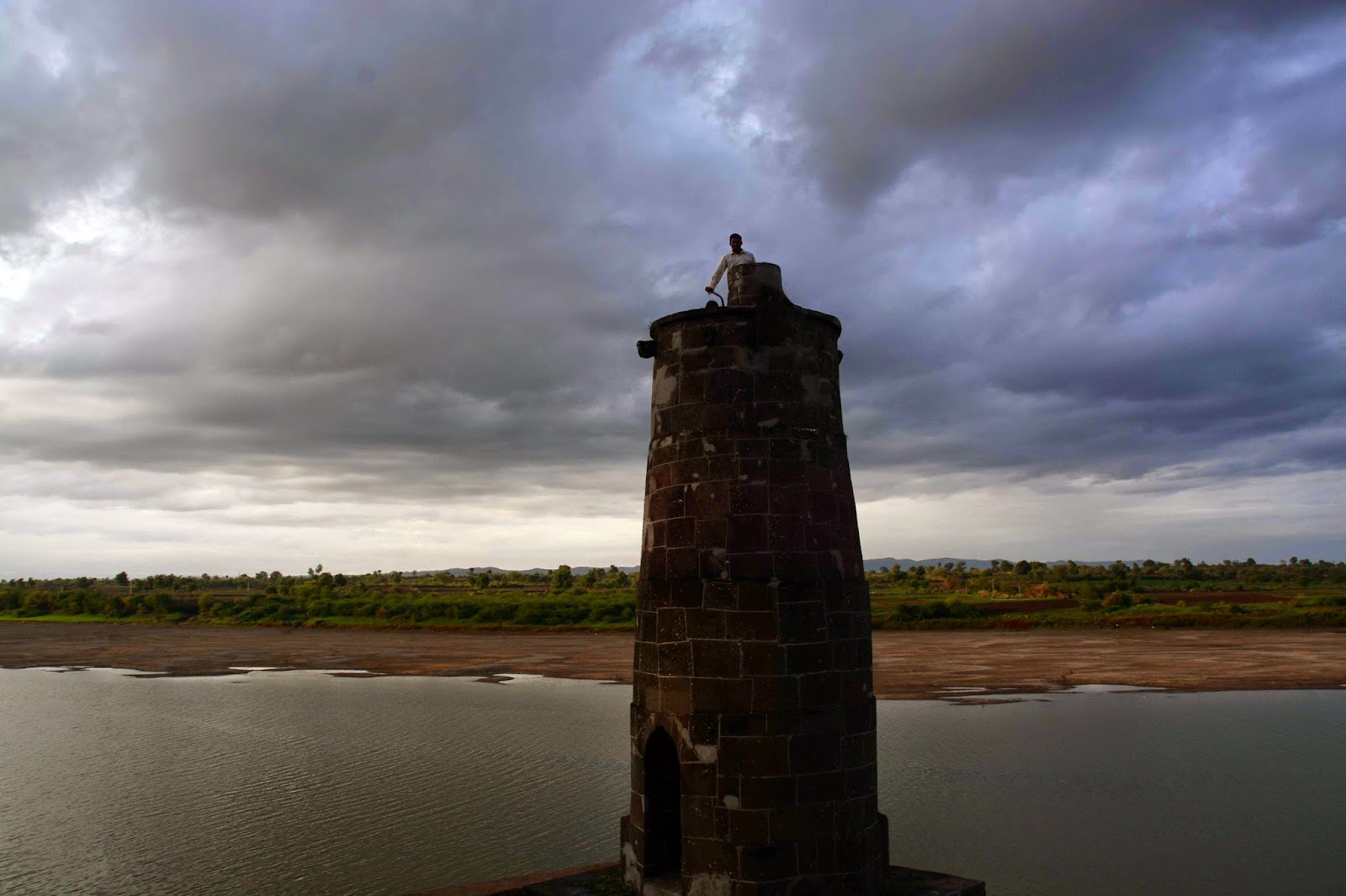 Amalner: Adventurous Amalner