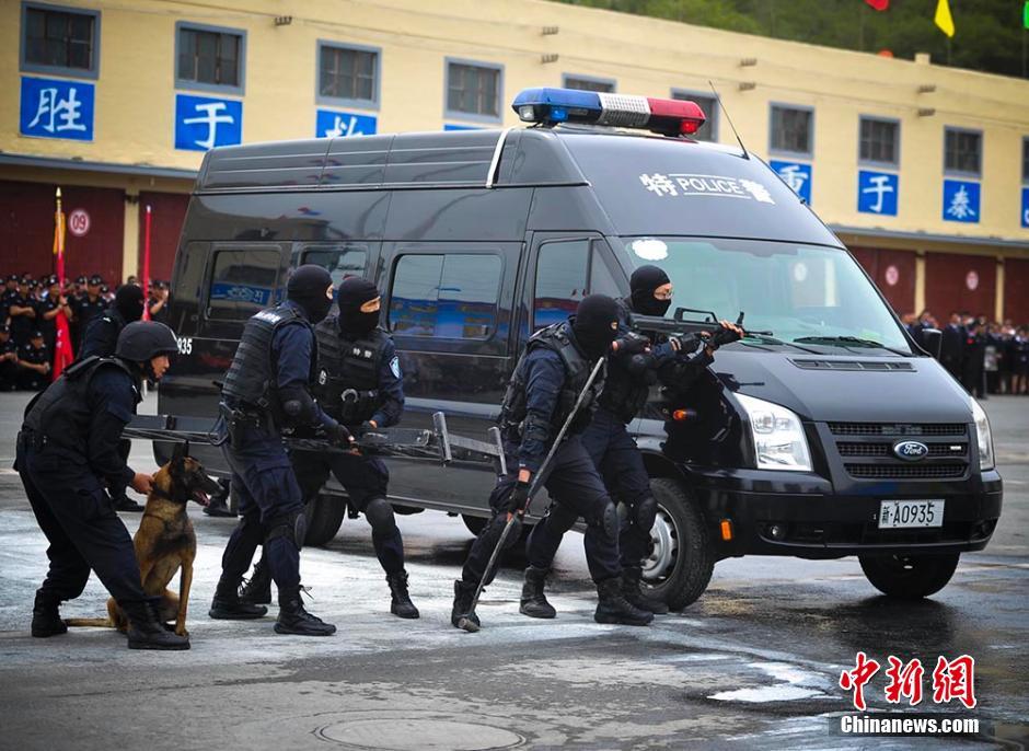 Asian Defence News: Here is how China police SWAT team practises to ...