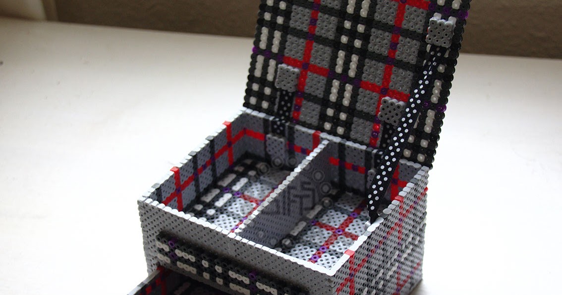 Hama gifts: Elena: Jewelery perler box