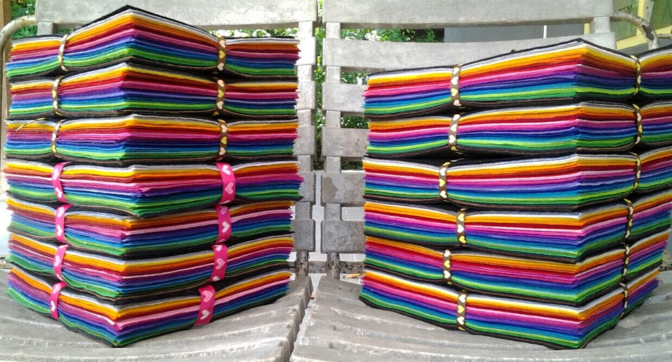 .LoveTheButtons.: Felt Fabric For Craft~