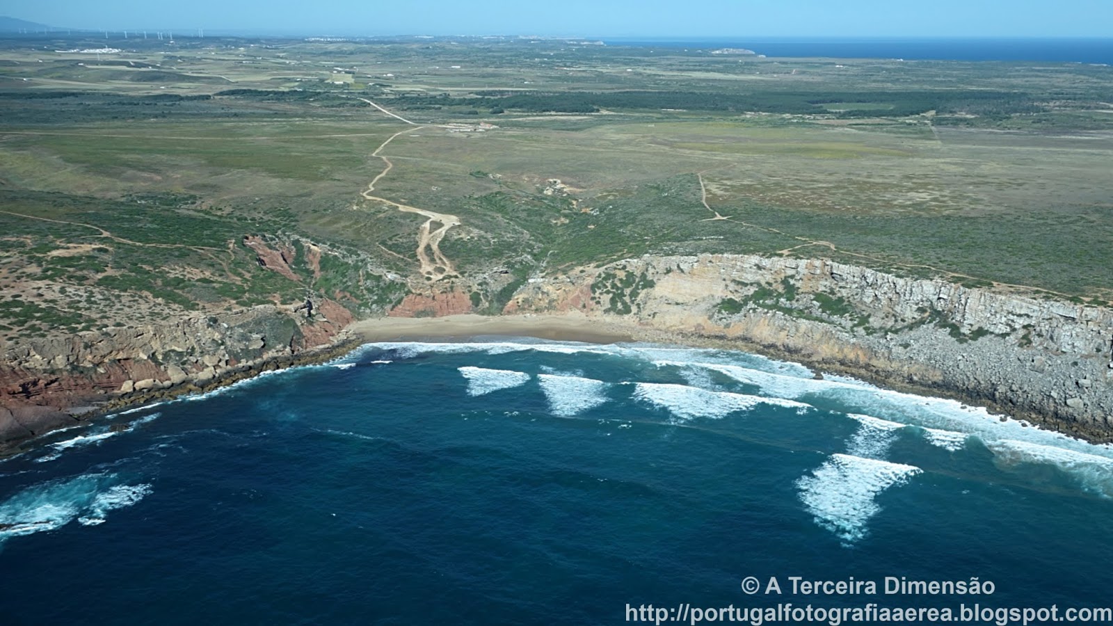 A Terceira Dimensão: Praia do Telheiro - Ponta do Telheiro