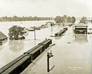 History in Photos: 1927 Flood