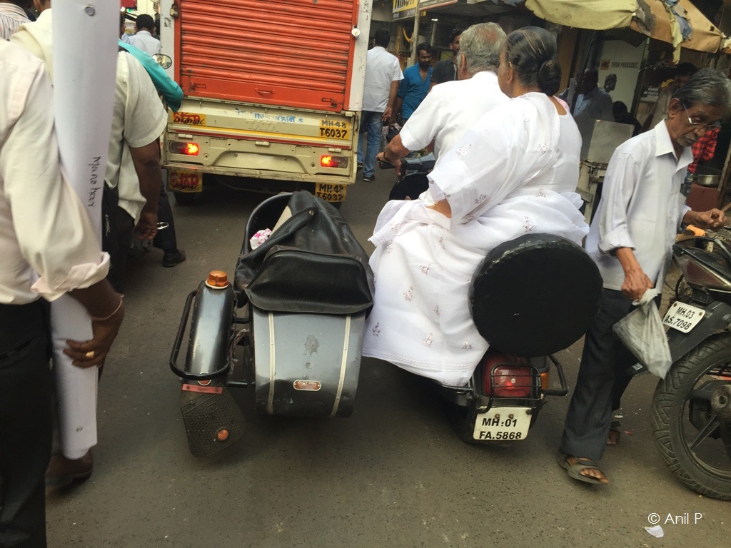 Windy Skies: Hamara Bajaj In Bora Bazaar