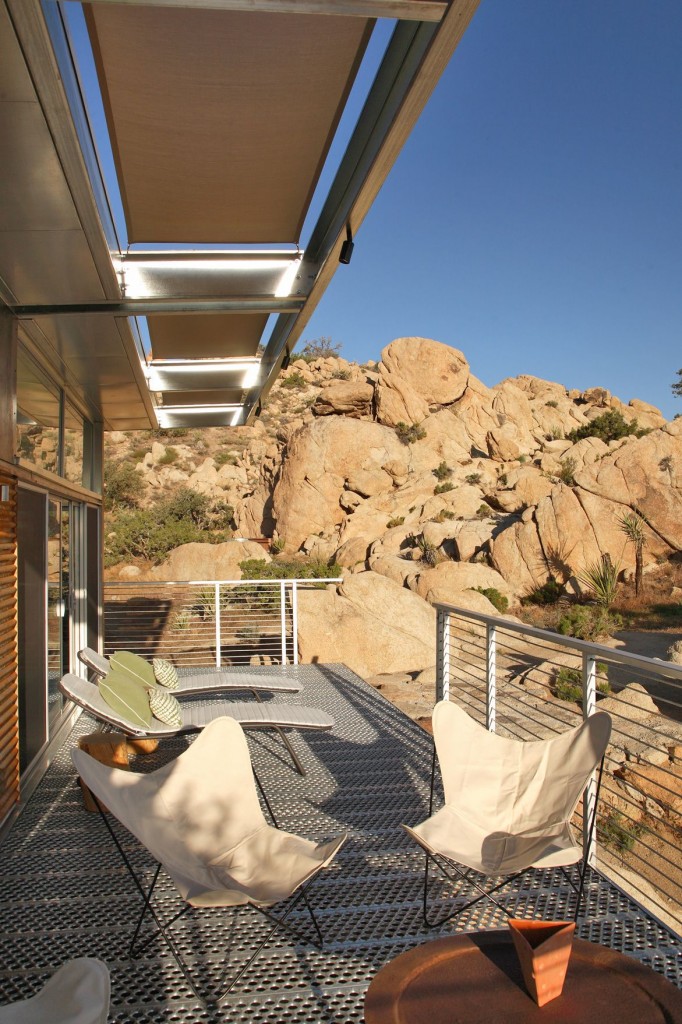 1000 sq ft 2 Bedroom Off-the-Grid Modular Prefab Desert Home ...