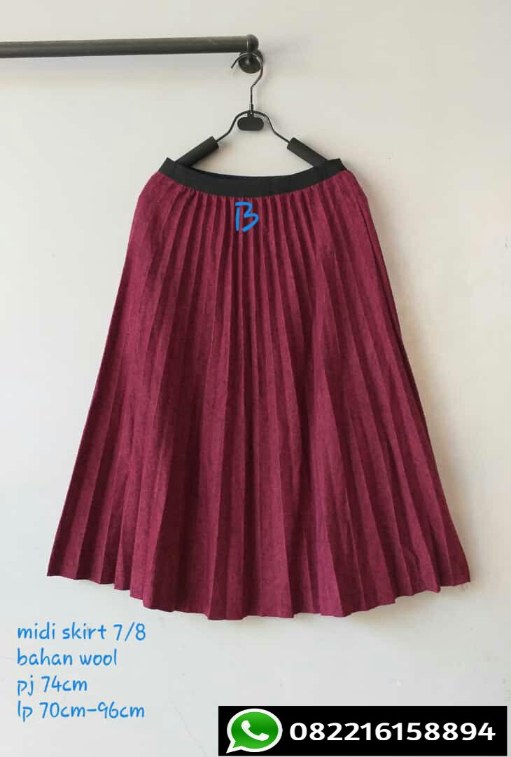 56+ Terbaru Perpaduan Warna Rok Merah Maroon, Kombinasi Warna