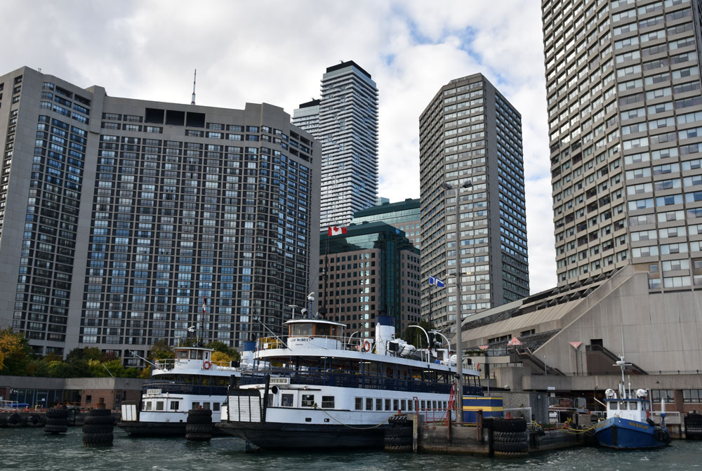 Toronto Grand Prix Tourist - A Toronto Blog: Toronto Island Ferry ...