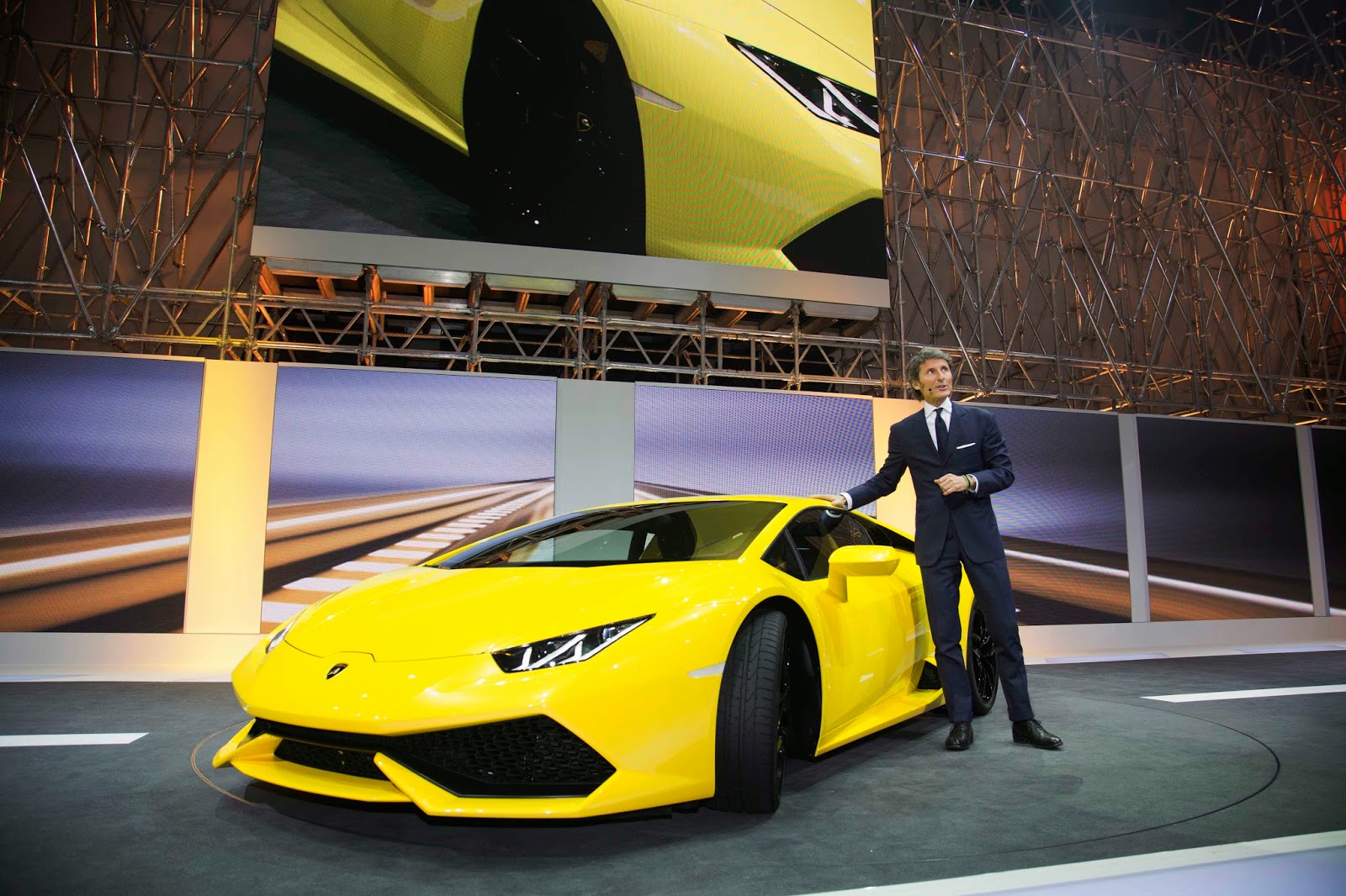 lamborghini-newport-beach-blog-automobili-lamborghini-sets-turnover