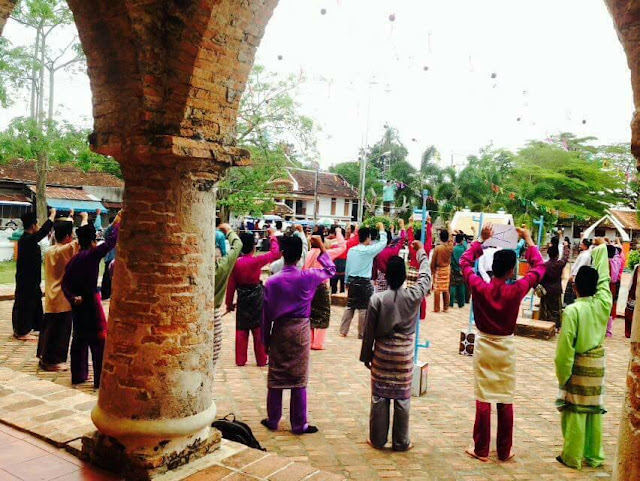 Pakaian Melayu Patani (Thailand Selatan) ~ Amanat Penderitaan Rakyat ...