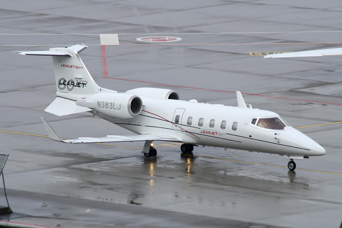 Eastwings: Learjet 60XR * Bombardier Inc. * N383LJ