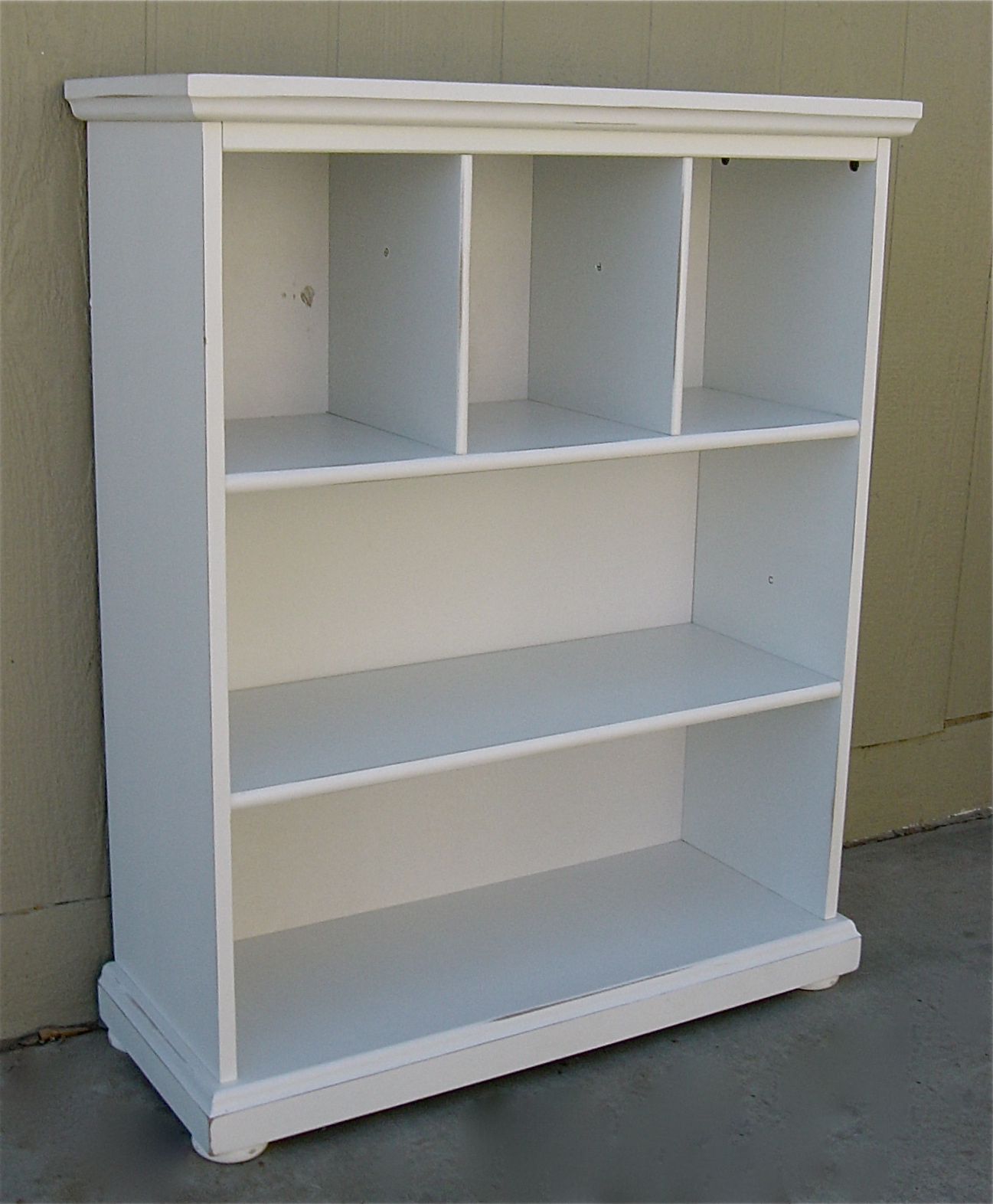 The Backyard Boutique by Five to Nine Furnishings: Shabby Chic Bookcase