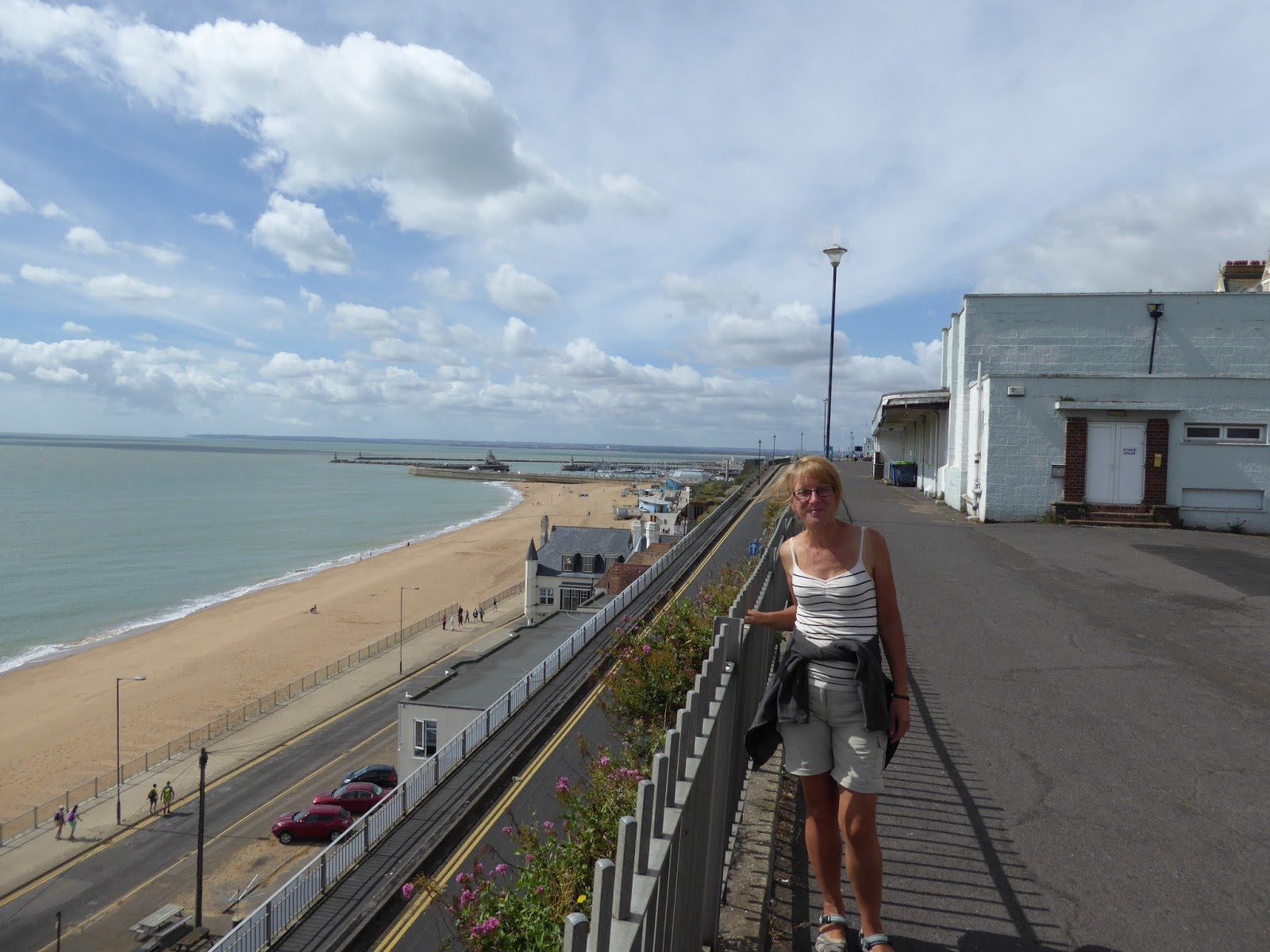 Scott and Shirley's Blog: Summer Trip - Day 45 - Leysdown-On-Sea