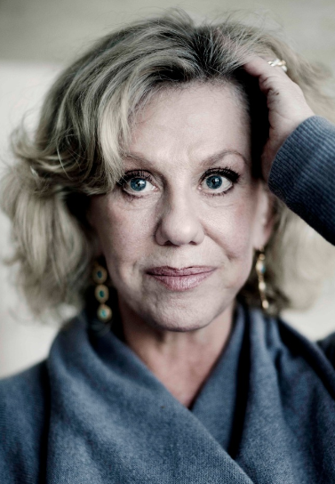 EG : Erica Jong, Debo de haber hecho algo