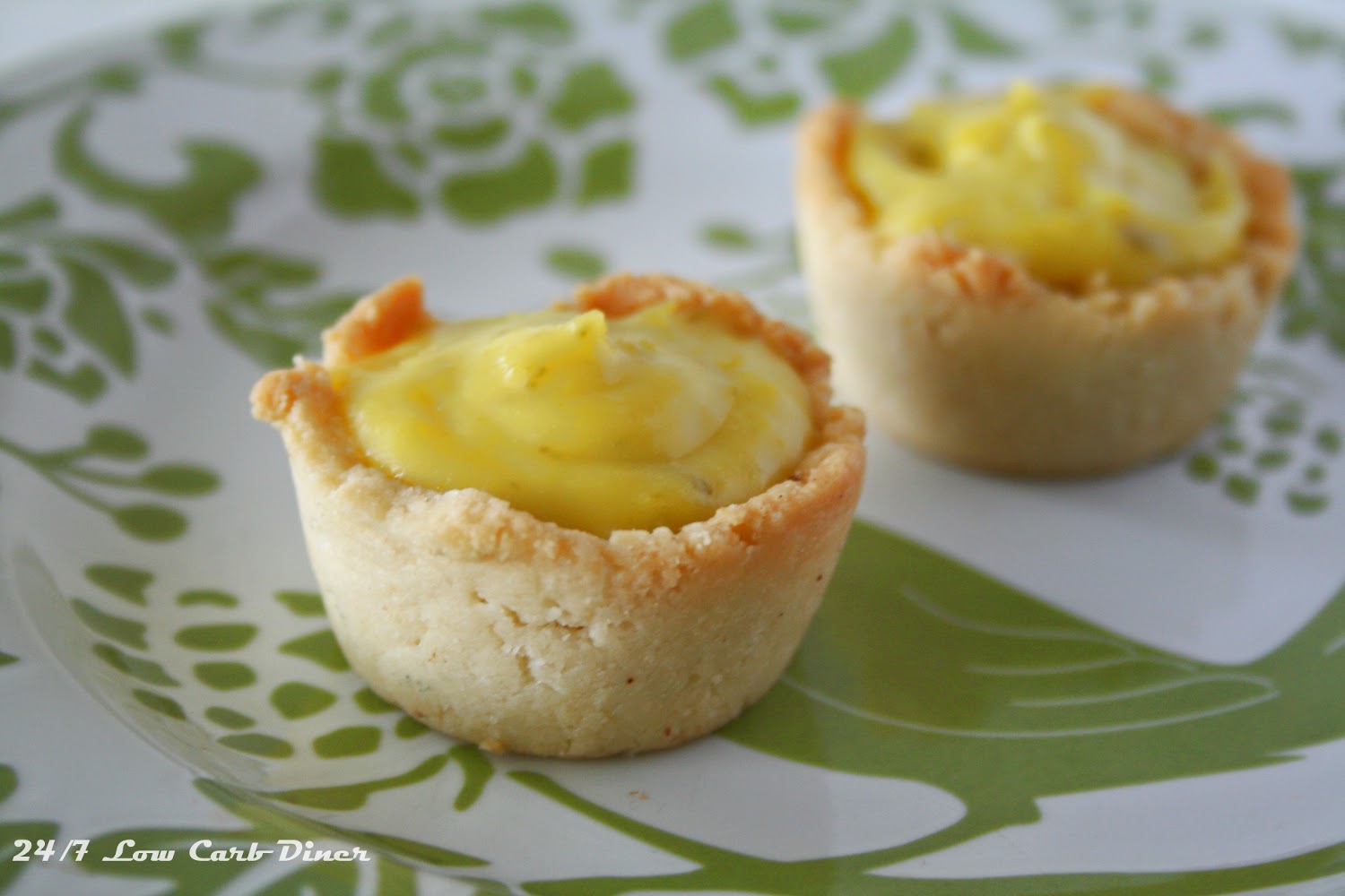 24/7 Low Carb Diner: Lime Curd Mini Pies