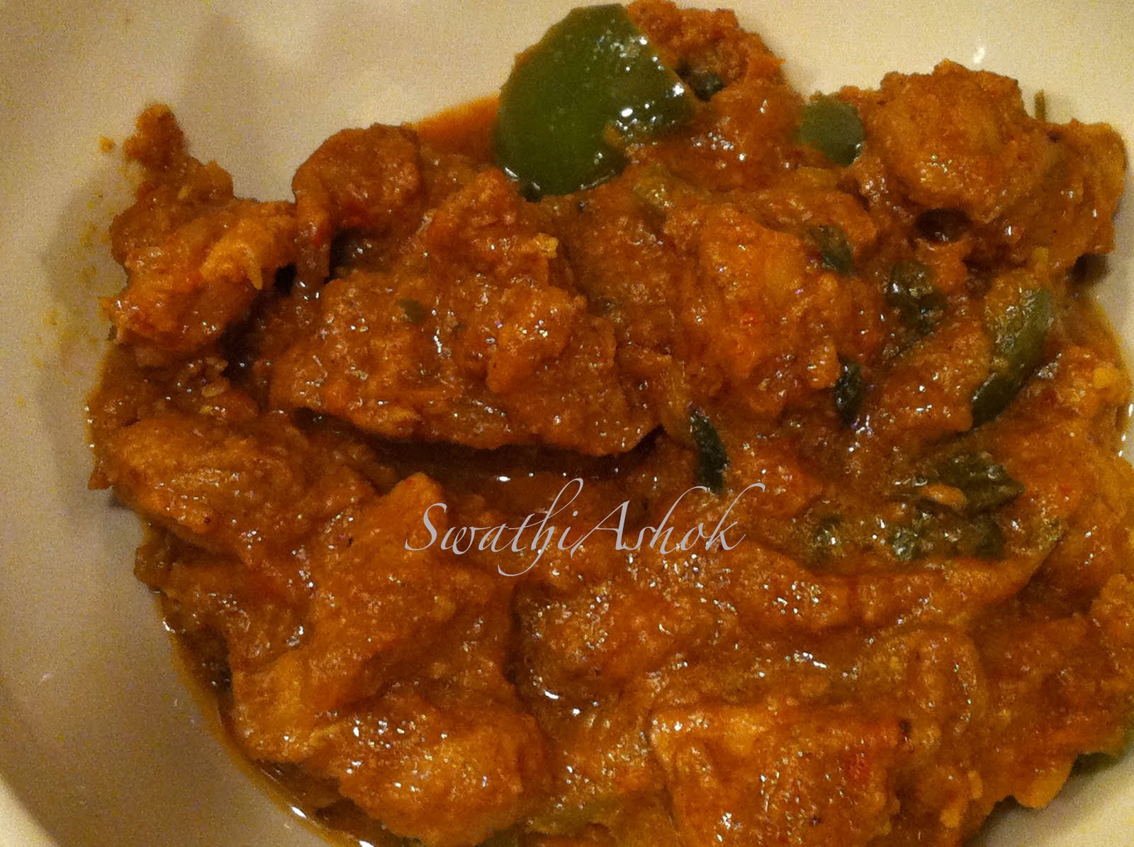 Swathi's Kitchen: CHICKEN CURRY WITH CAPSICUM