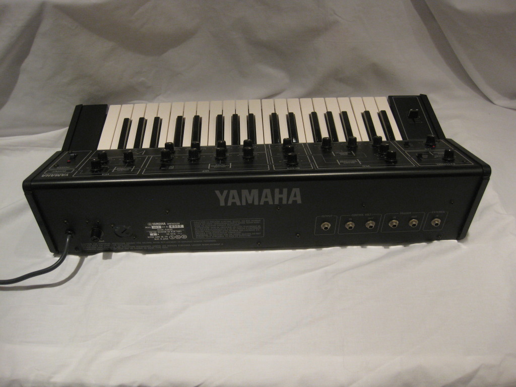 MATRIXSYNTH: Yamaha CS 5 Analogue Vintage Synthesiser SN 6952