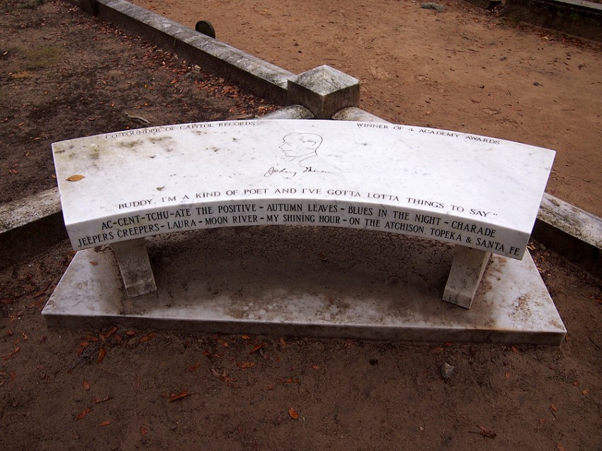 OTIS (Odd Things I've Seen): Southern Graveyard Charm: Bonaventure Cemetery