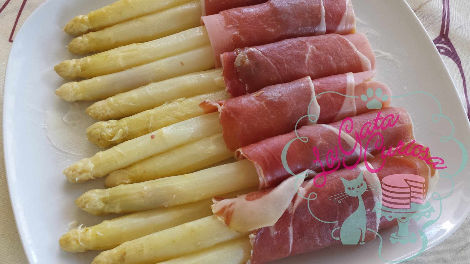 La Gata Curiosa: ESPARRAGOS DOS JAMONES