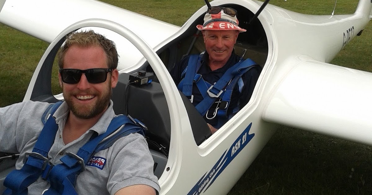 Booker Gliding Club: Nigel Smith completes his full rating