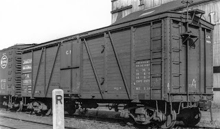 Prototype Railroad Topics: Late Steam Era 36-foot Box Cars
