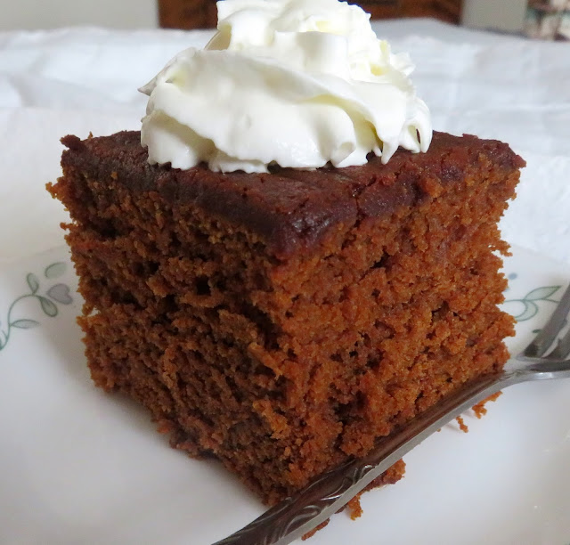 Easy Old Fashioned Gingerbread | The English Kitchen