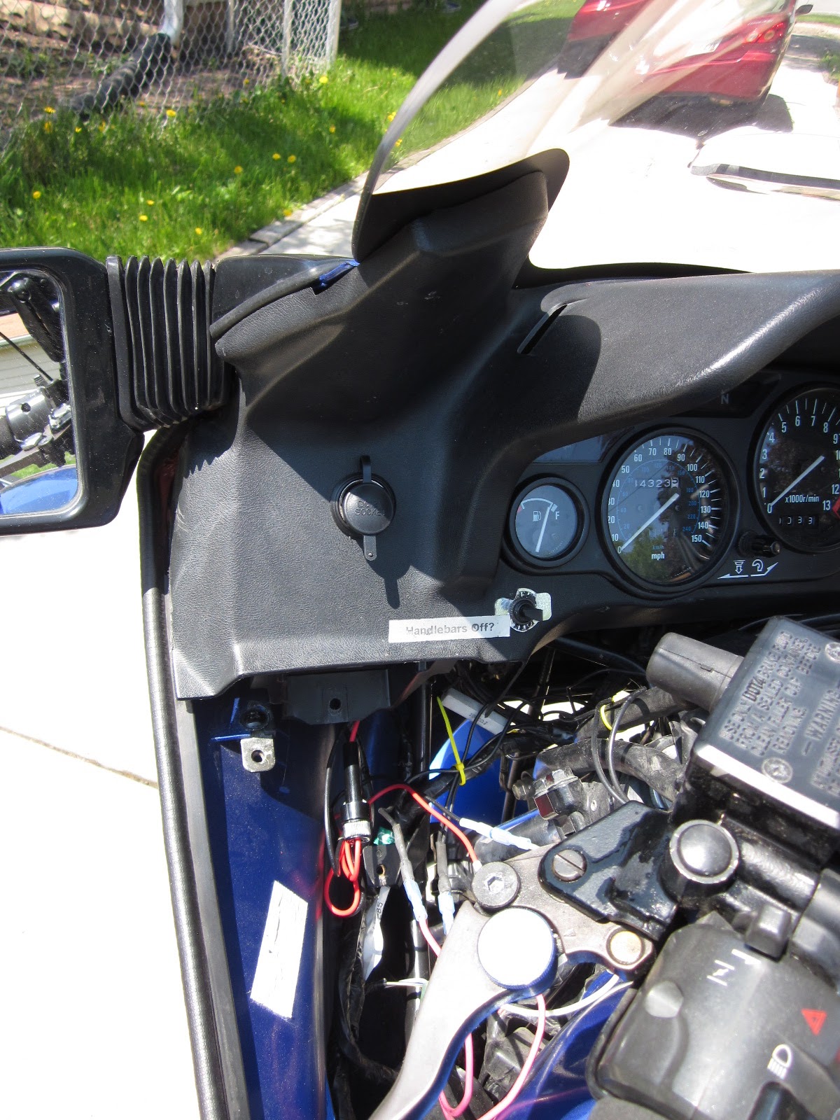 C10 Farkles, Repairs and Tips: Adding Power Outlet to Dash