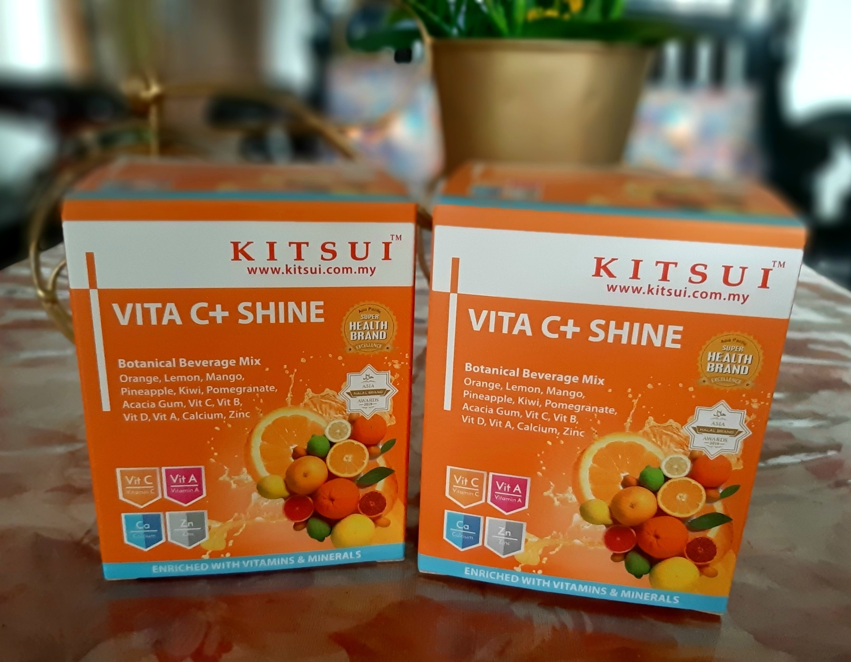 Kitsui Review : Perbezaan Antara Produk Whitenin BB dan Vitamin C + Shine