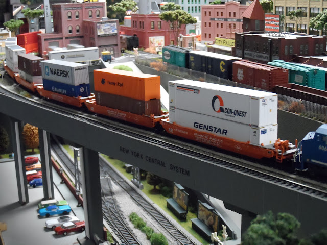 New York Central Train Layout: Athearn BB Gunderson Maxi-3 Project