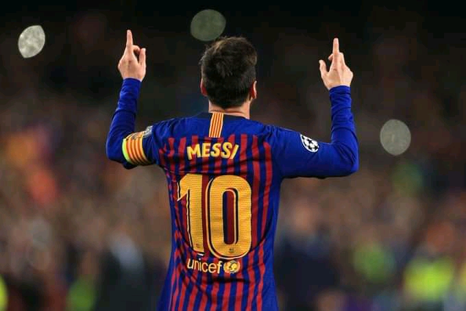 Lionel Messi Crowns his 700th Appearance For Barcelona With A Goal And ...
