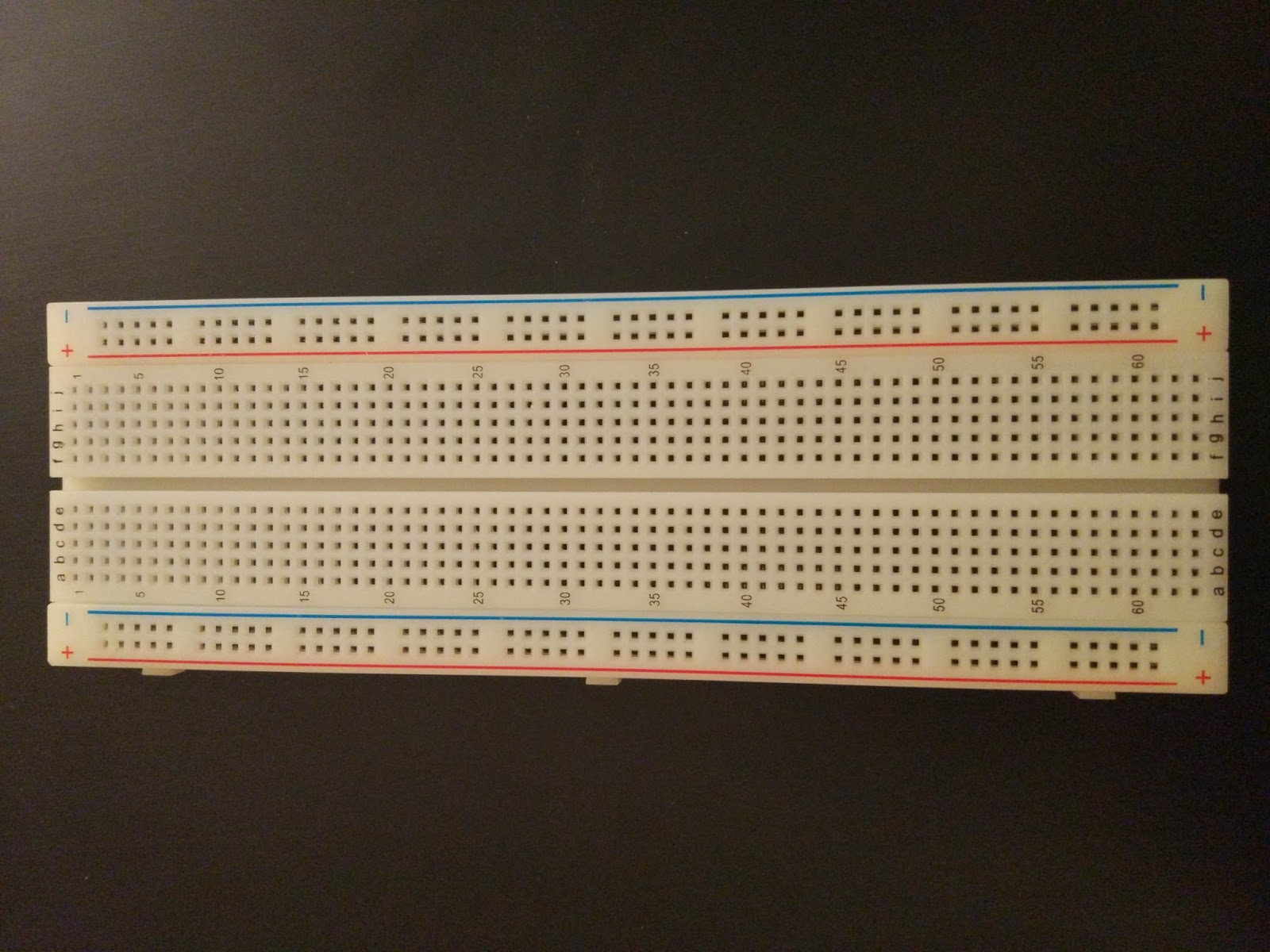 Présentation de l'arduino Uno: découvrir ou créer de l'électronique ...