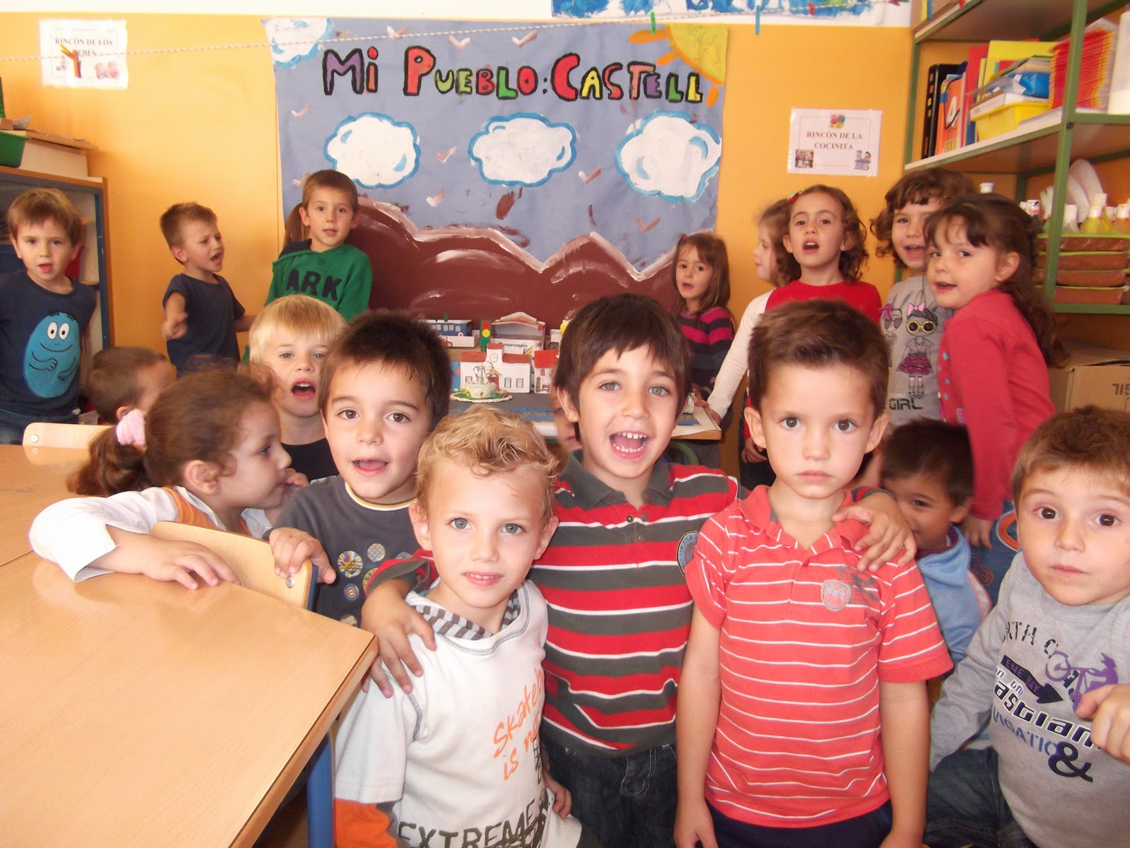 Educación Infantil 2011-2012: CONSTRUIMOS NUESTRO PROPIO PUEBLO
