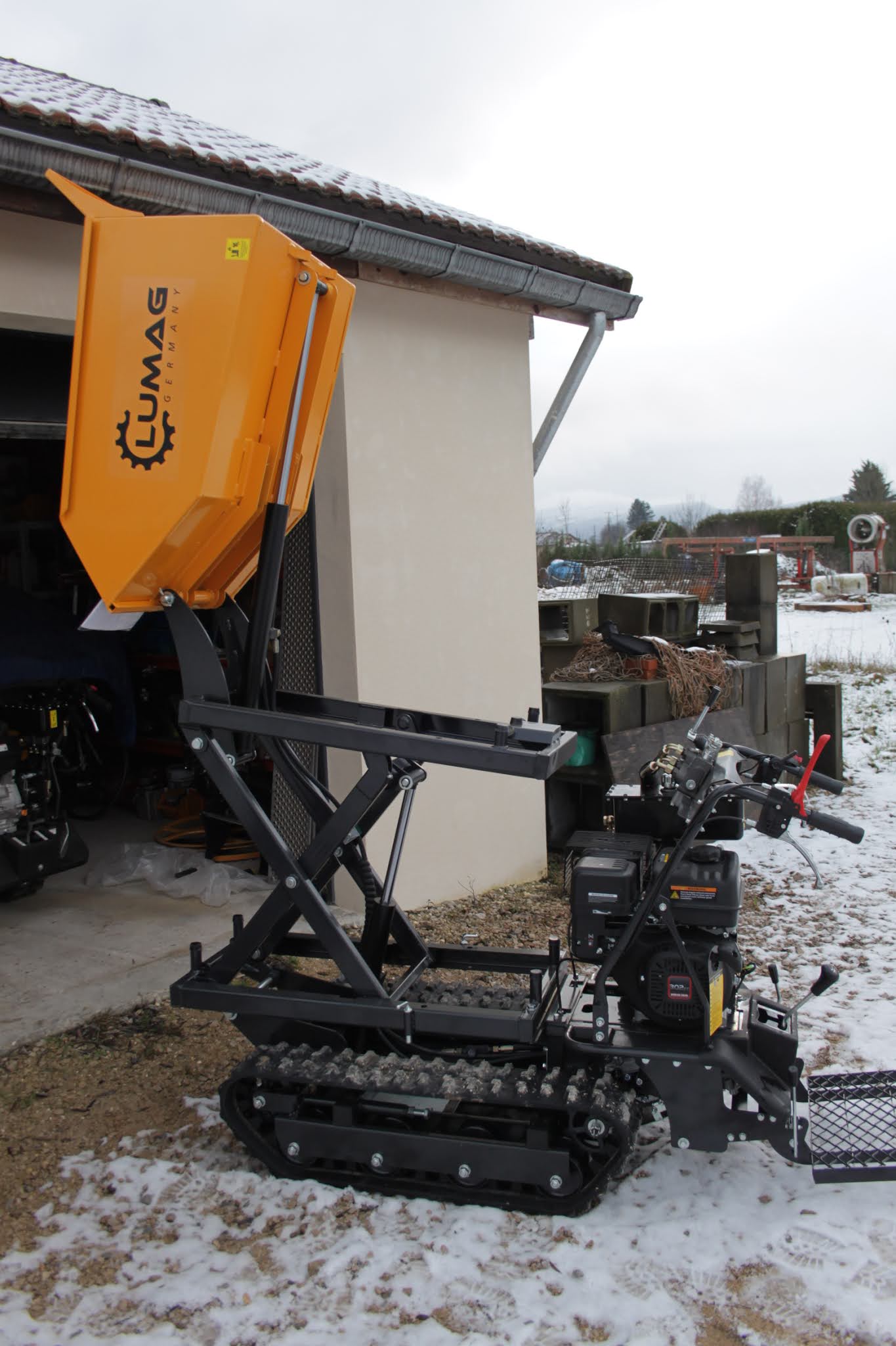 BROUETTES A CHENILLES LUMAG / UNIMEC: Brouette à chenilles LUMAG MD500H ...