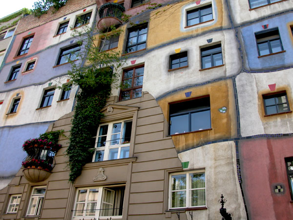 Letters from the Clutter Palace: KunstHausWien: Hundertwasser (An ...