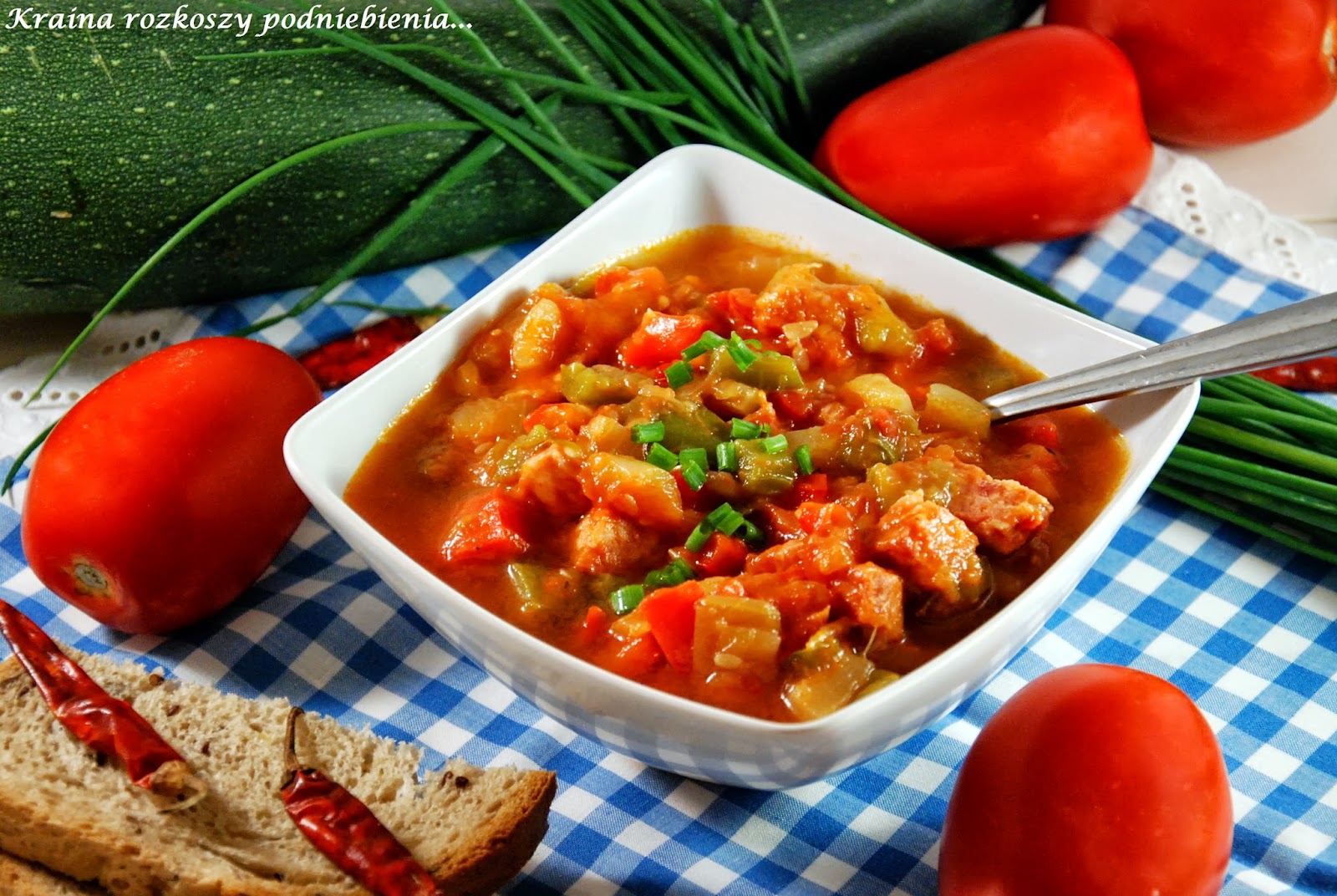 Leczo - obowiązkowa potrawa letniego sezonu | Kraina rozkoszy ...