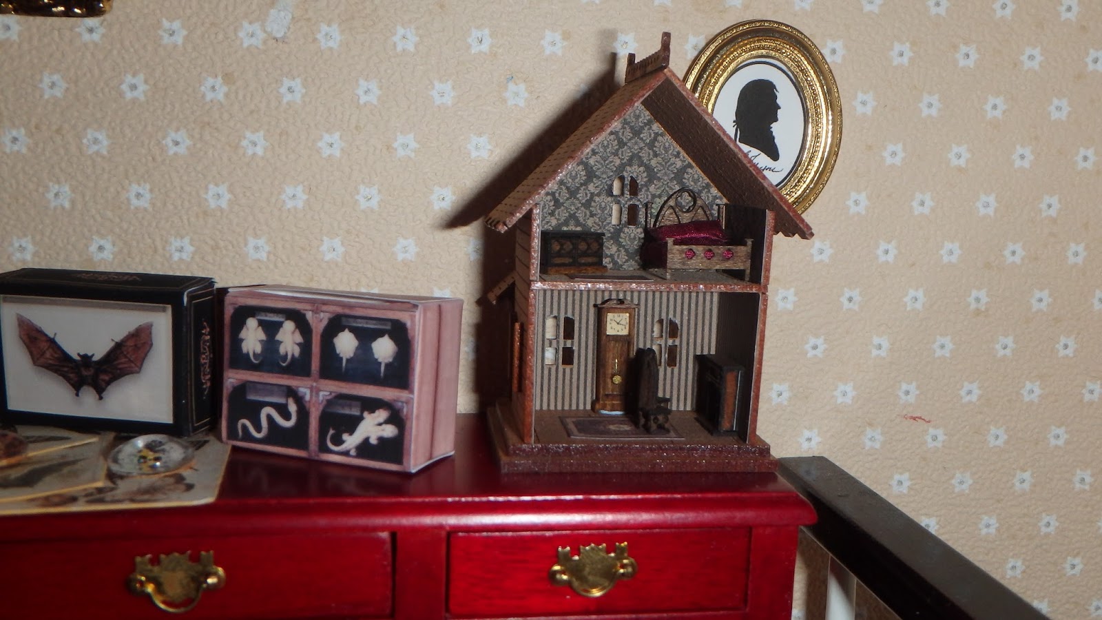 Musings and crafting: Kassandra's Victorian hobbies