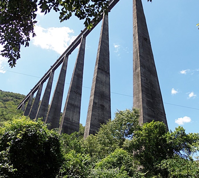 Viaduto 13, em Vespasiano Corrêa