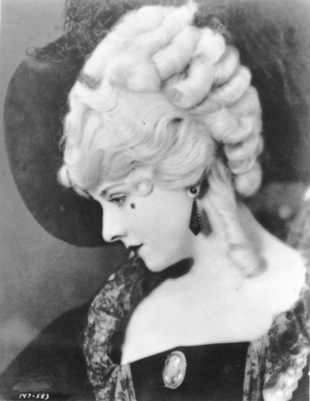 35 Vintage Photos of American Actress Alice Terry in the Early 20th ...