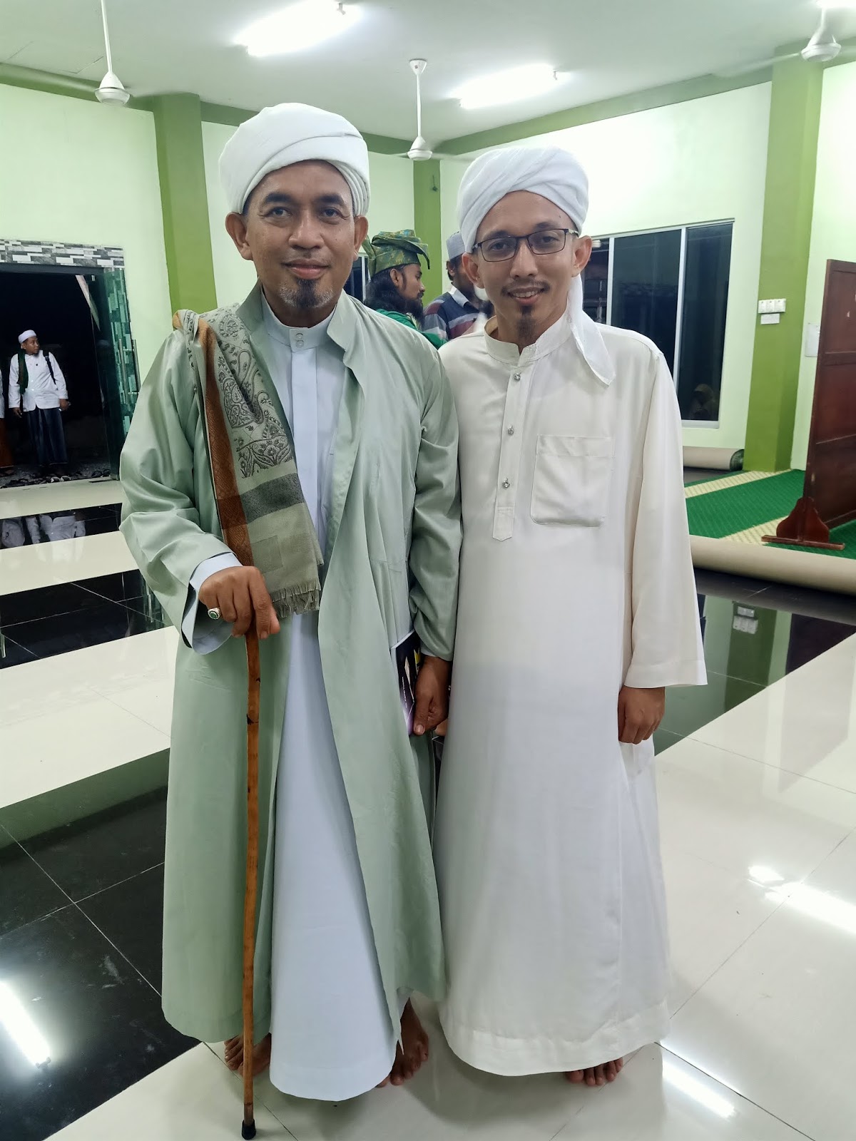 Muhammad Fazilul Helmi Bin Raidzan (Helmi Assyafie): Makam Syarif Abu ...
