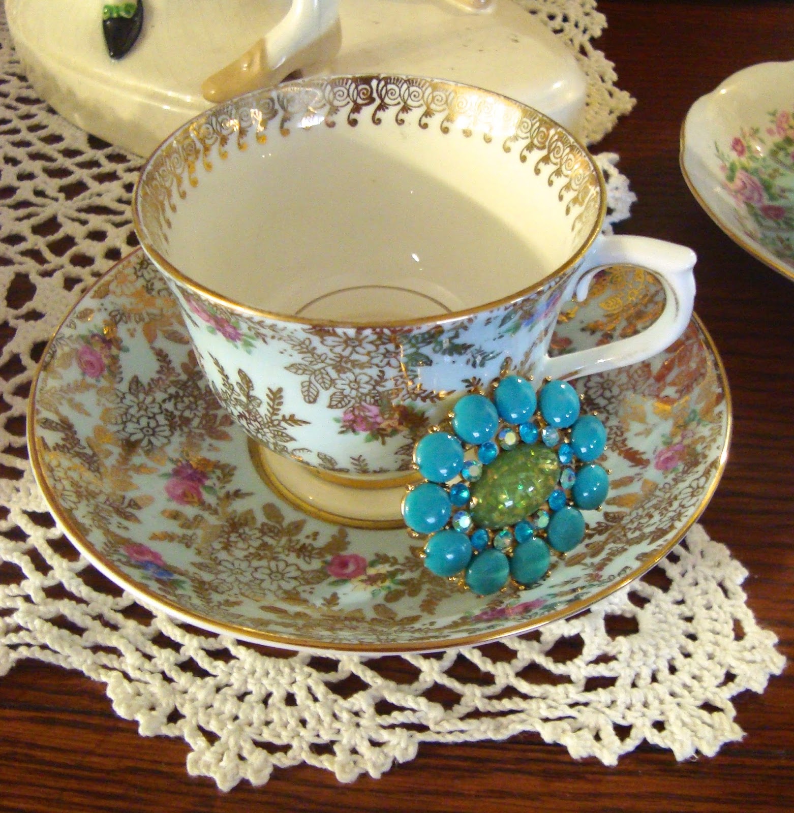 Martha's Favorites: TEA CUP TUESDAY NO. 303!