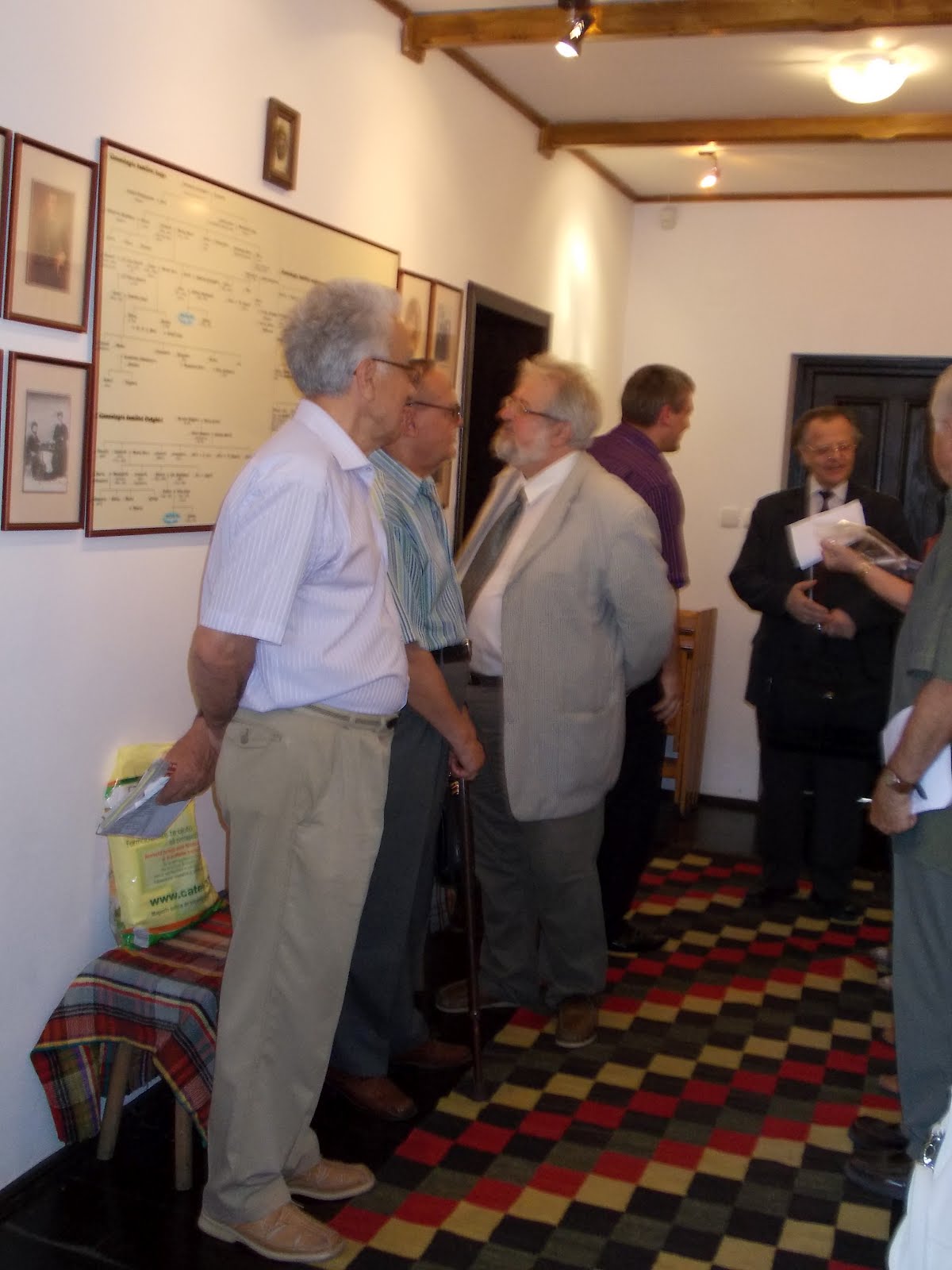 BOTOŞANIUL CULTURALsi FEMEI CELEBRE: Reputaţi istorici români Andrei ...