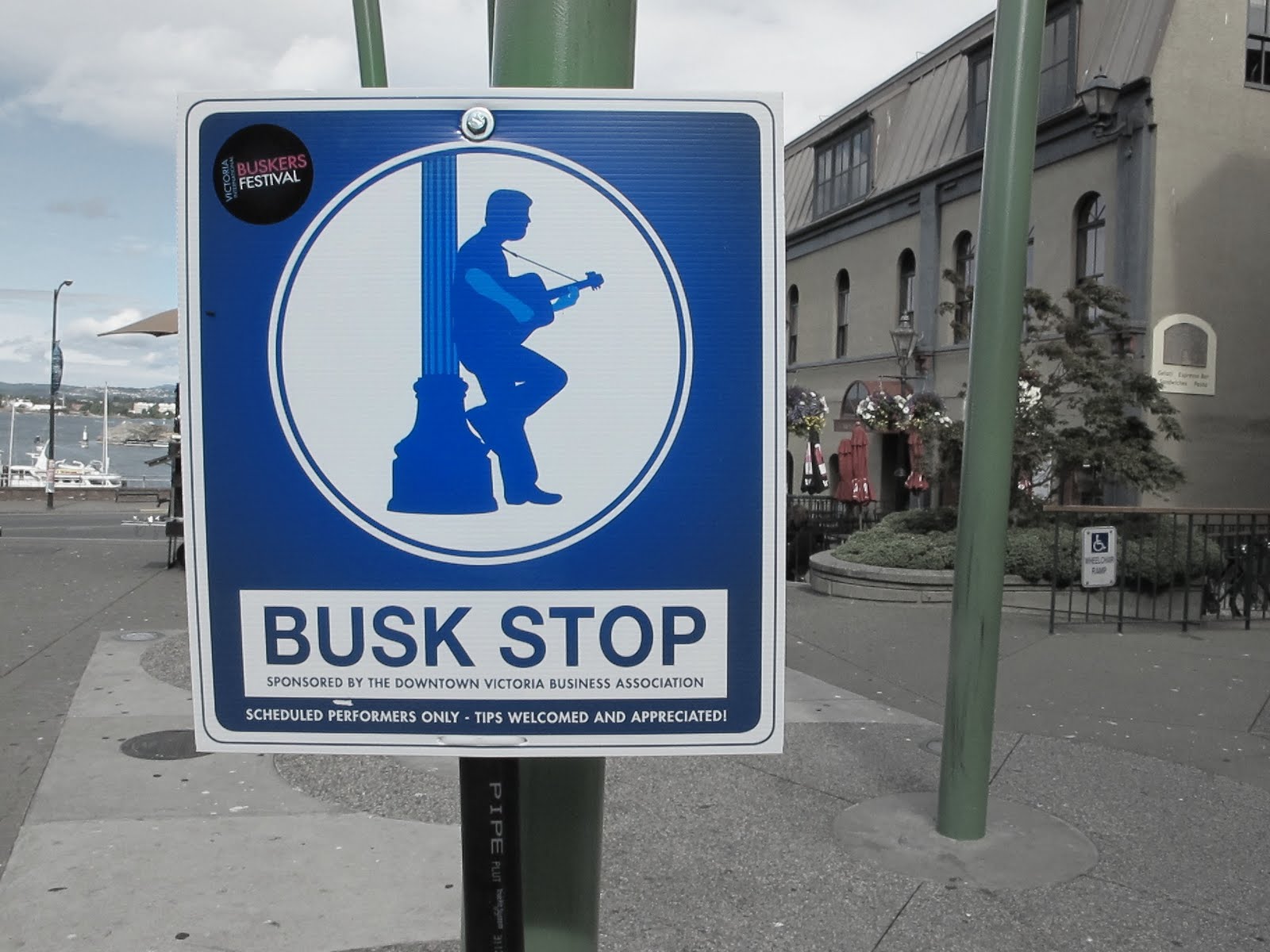 Bonus Material: Busking in Terramagne: ysabetwordsmith — LiveJournal