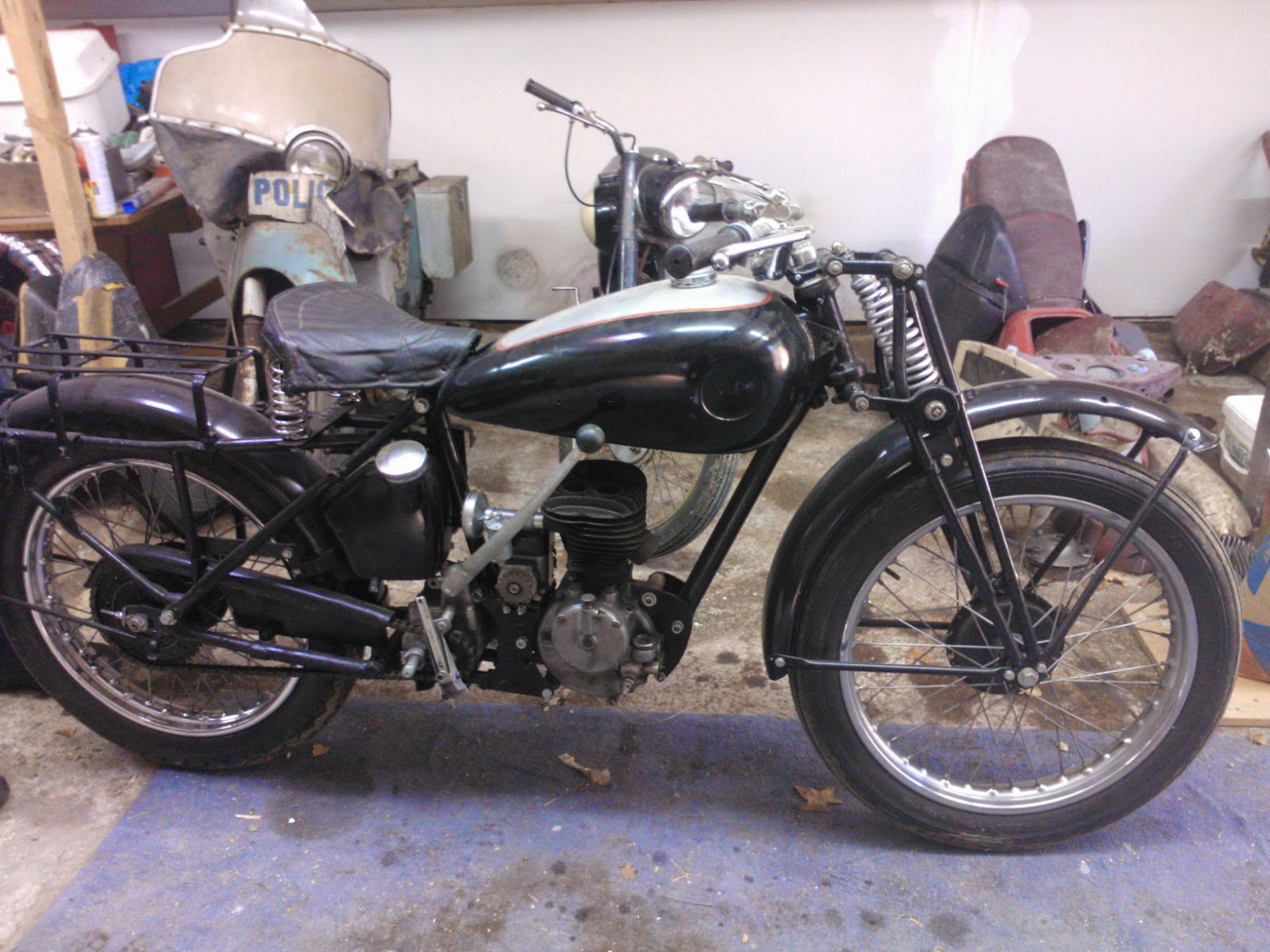Motorcycle Restoration Projects UK: BSA C11 1945 Fitted with Triumph WS ...