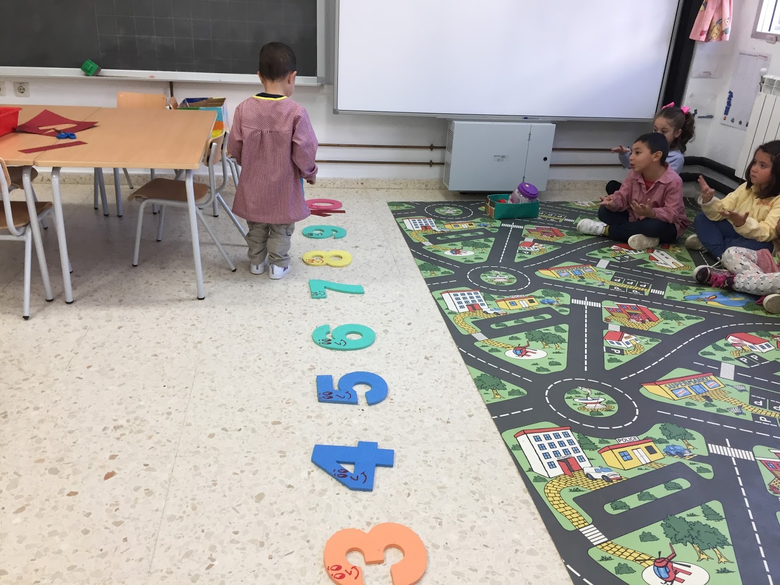 LOS MUNDOS DE SABI: JUGAMOS CON LOS NÚMEROS!!