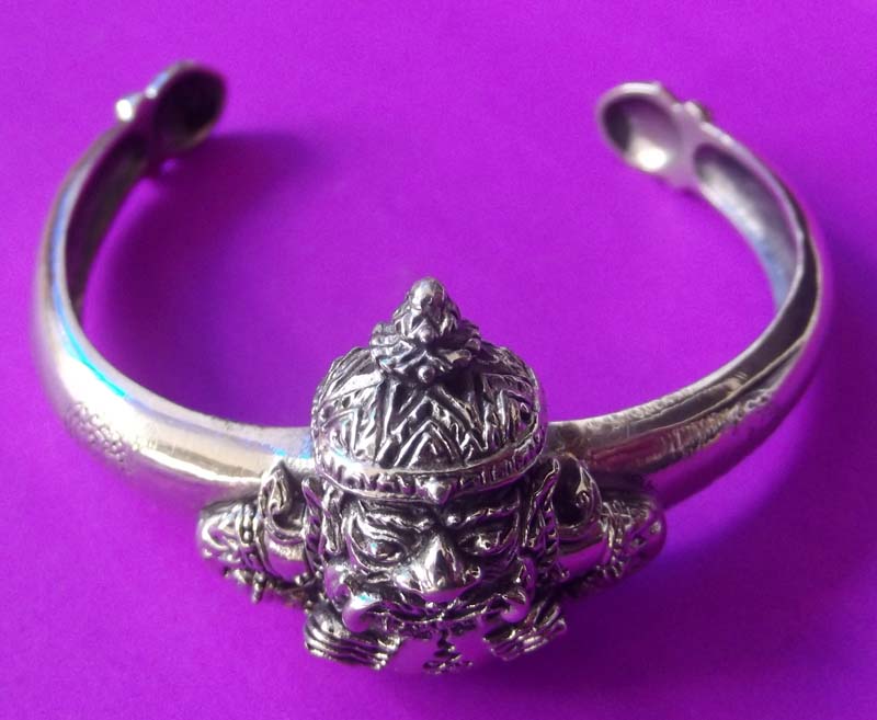 Real Amulets: Thai REAL AMULET Magic Bangle Pra Rahu LP Thongdum Wat ...