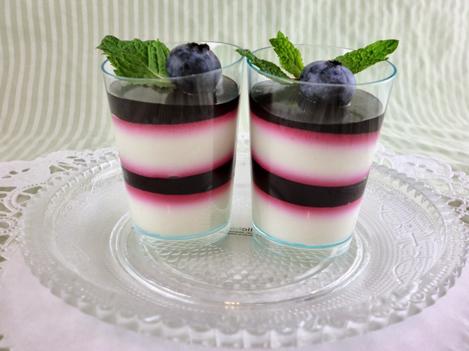 Uncasual Pâtisserie: Cassis Panna Cotta Verrines