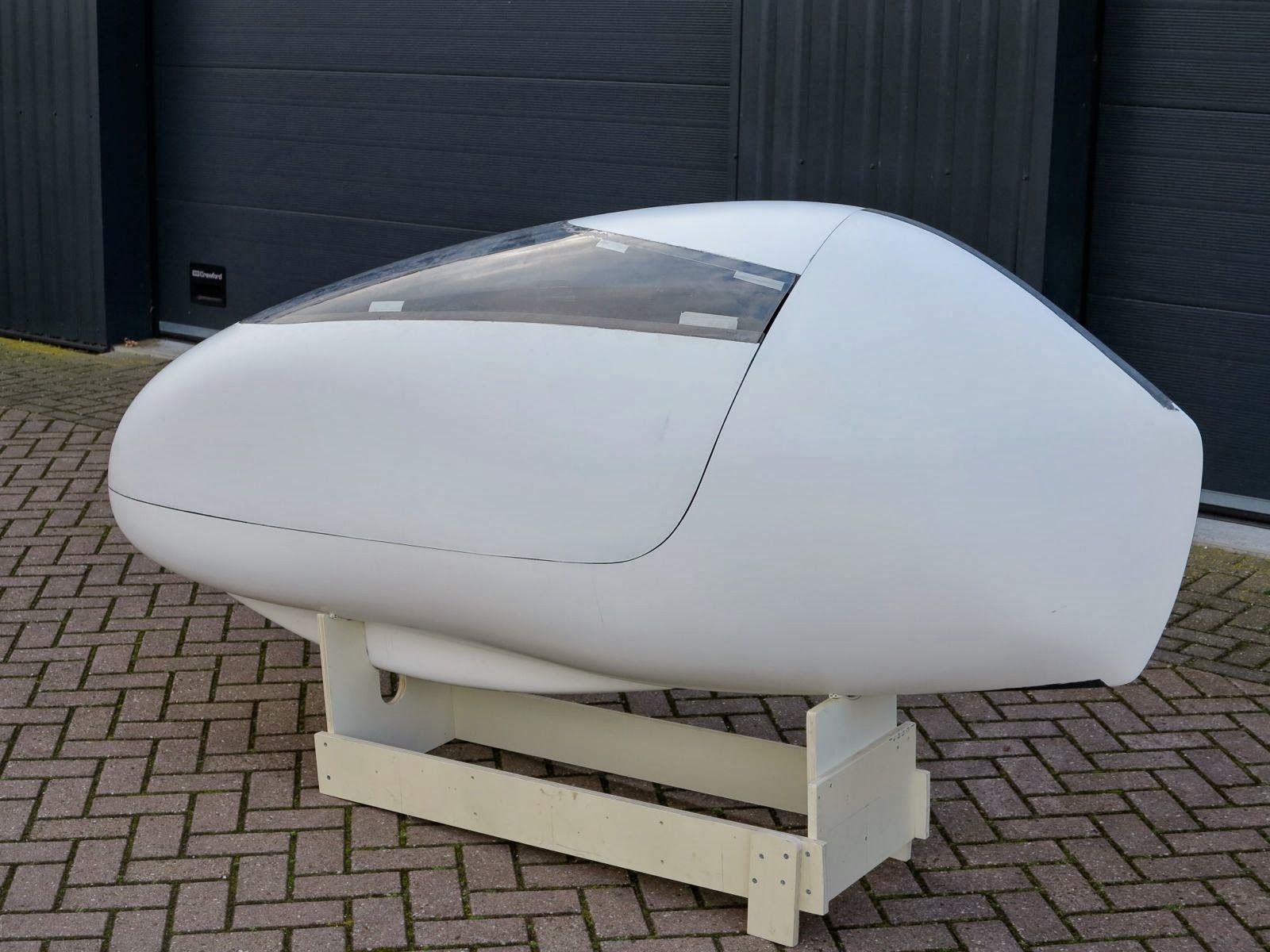 Velomobiel Quest en Wim Schermer: VeloTilt, 'the beauty and the beast'?