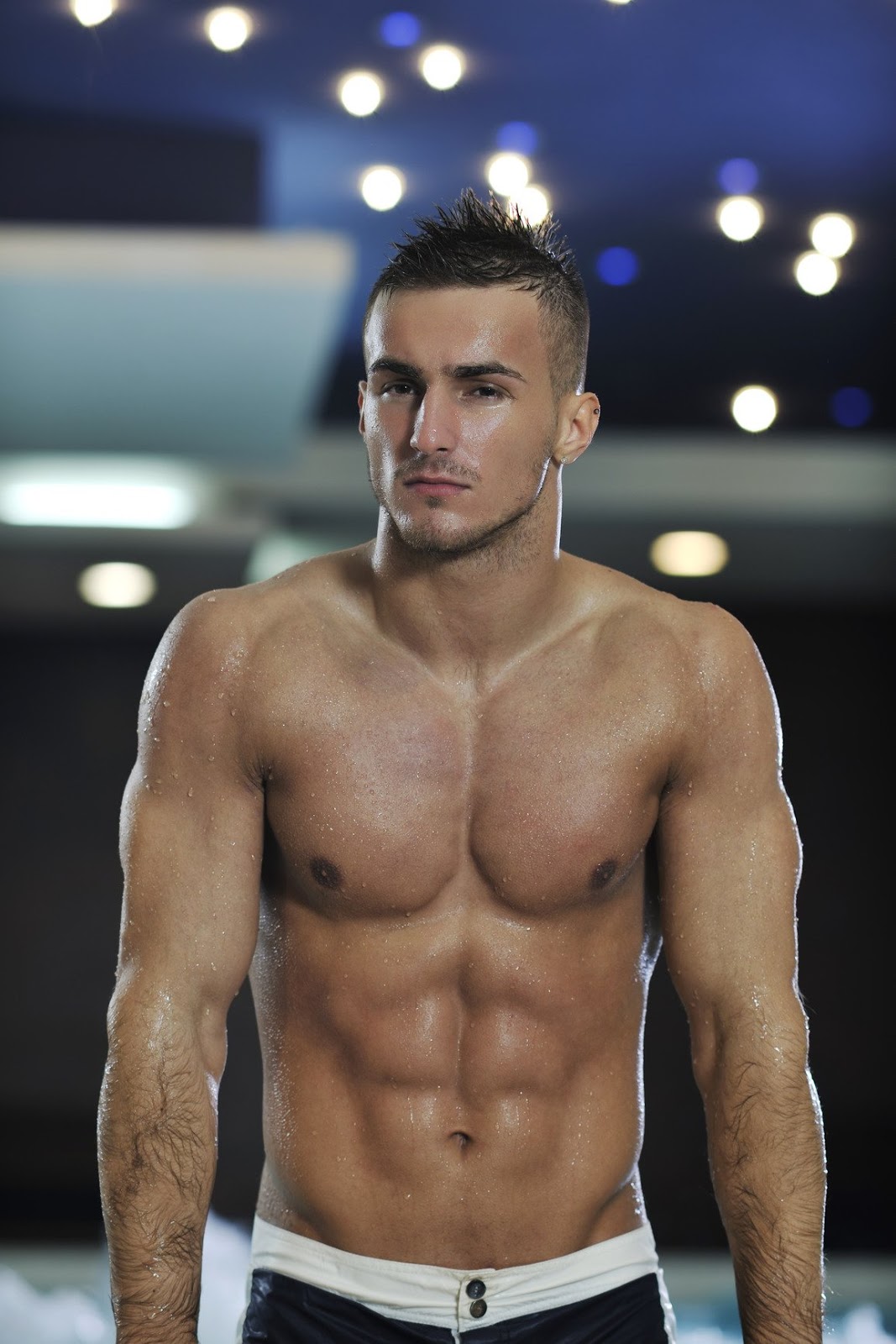 Menz Zone: Sexiest Pose: Climb Out of Pool