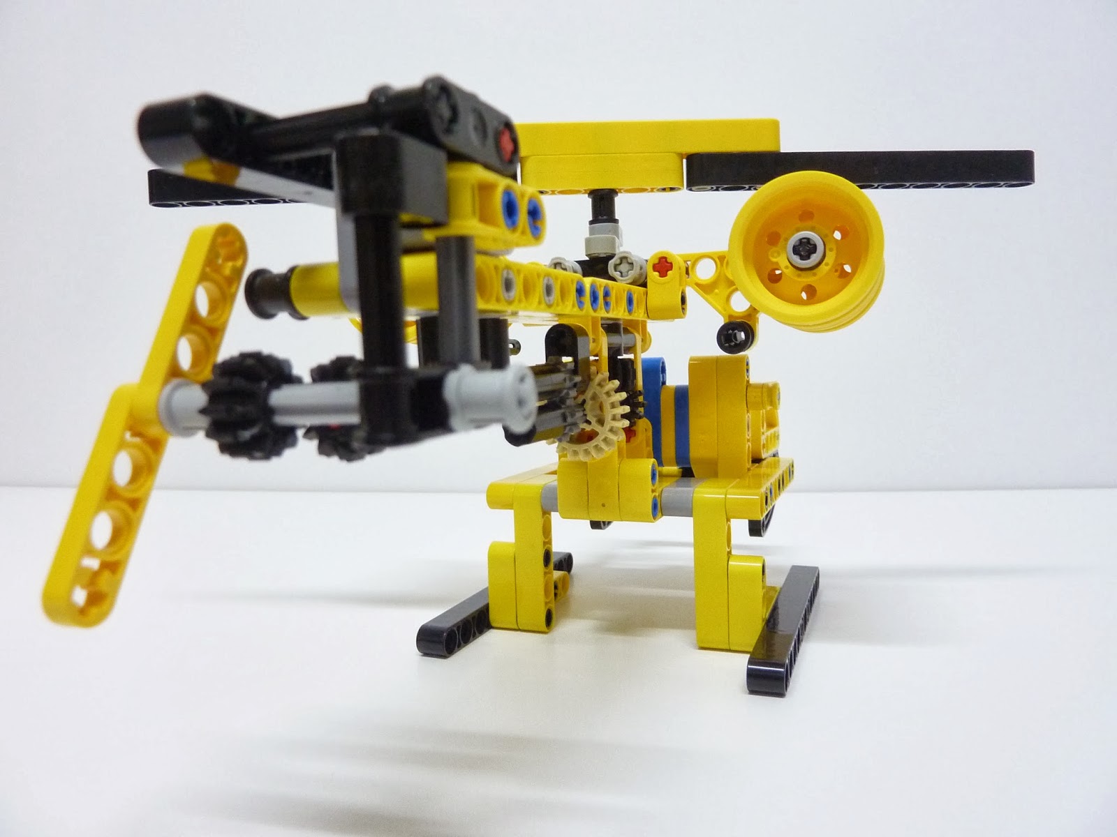 Brick Wink: REVIEW - Alternate Build: MOC 42004 - 001 - Helicopter