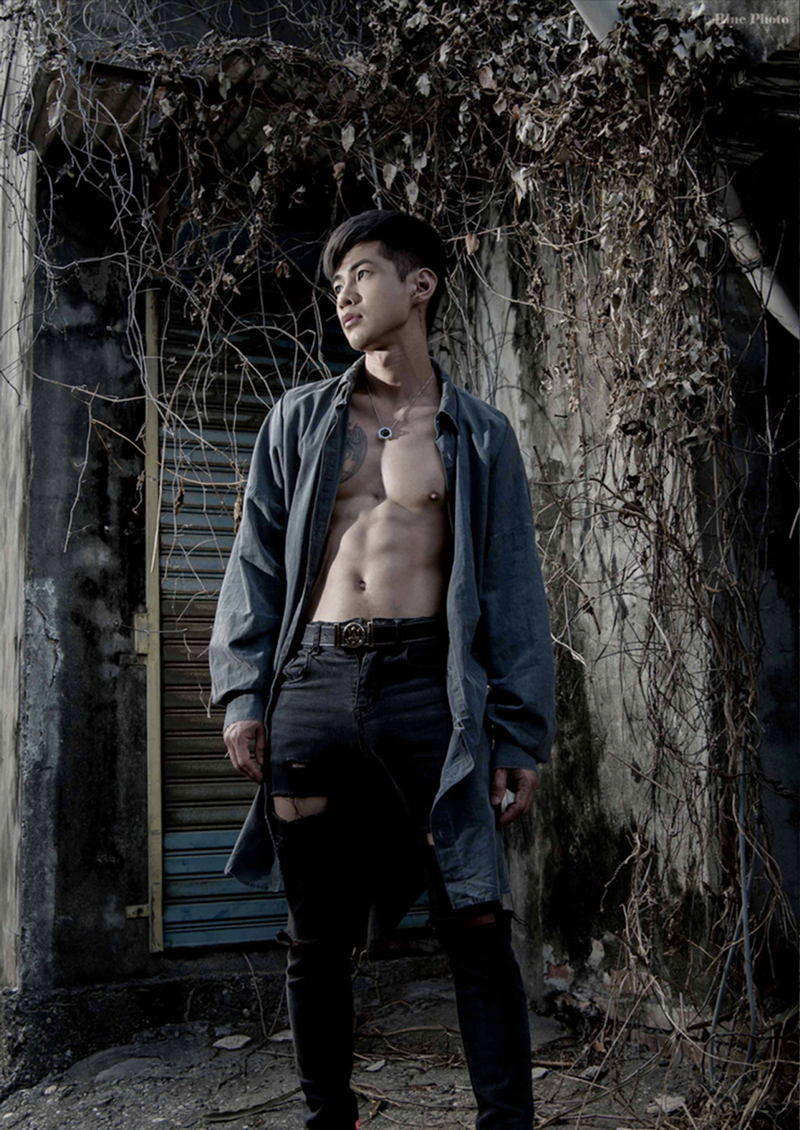 Grand Boyzone: Men's File X134