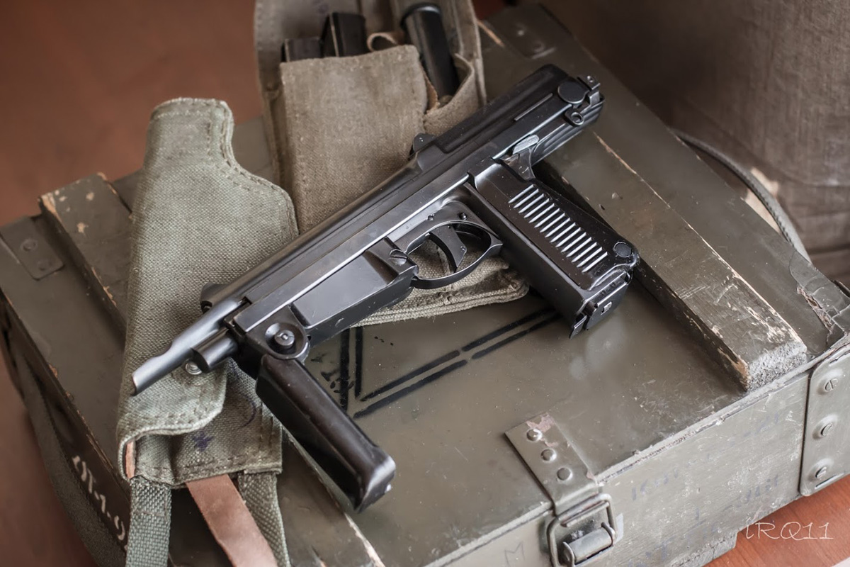 MILITER DAN ALUTSISTA, INDONESIA DAN DUNIA: Pistol Mitraliur ...